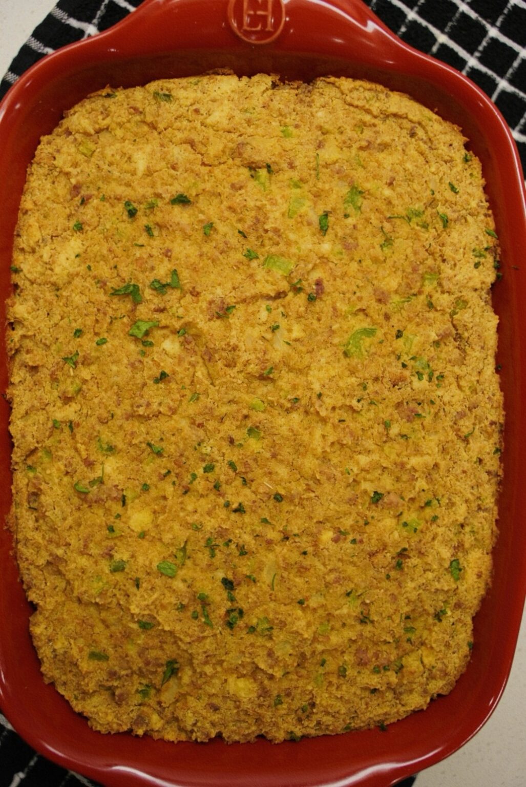 Moist and Flavorful Cornbread Dressing - Cooking With Destiny